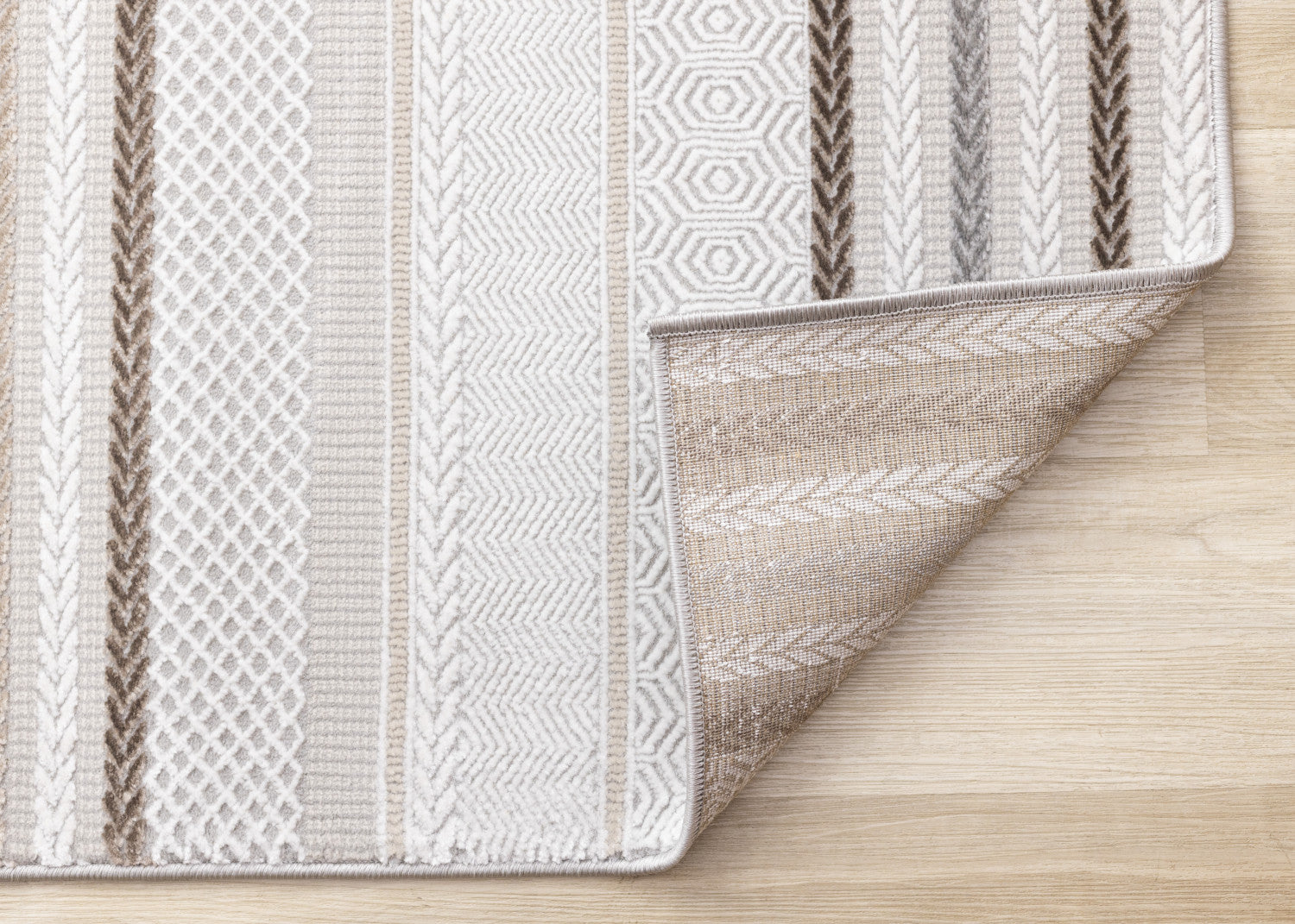 London Striped Indoor Area Rug - 5'3" x 7'7" - The Brick