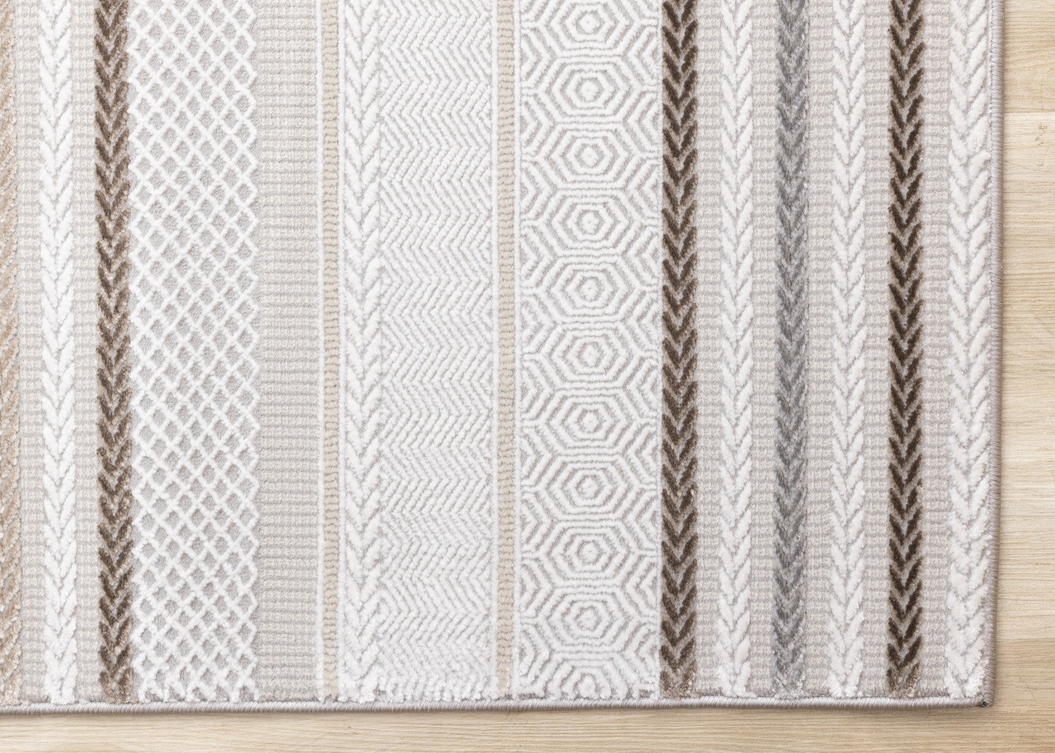 London Striped Indoor Area Rug - 5'3" x 7'7" - The Brick