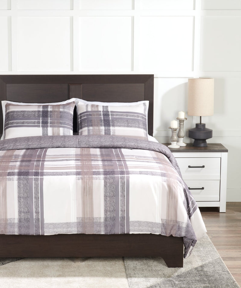 Conner 3-Piece Full/Queen Comforter Set - The Brick