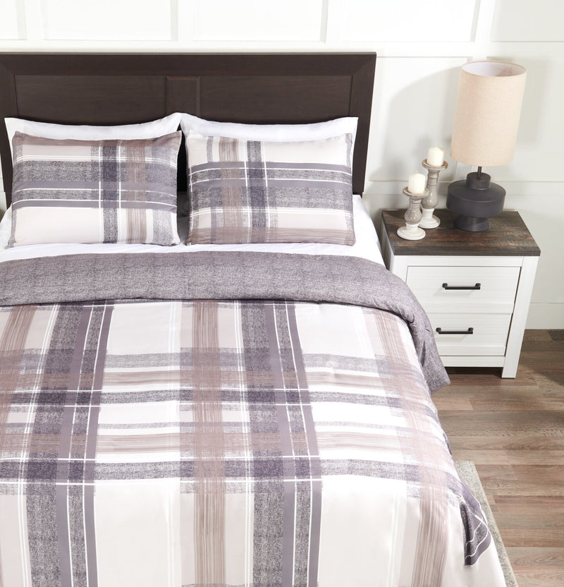 Conner 3-Piece Full/Queen Comforter Set - The Brick