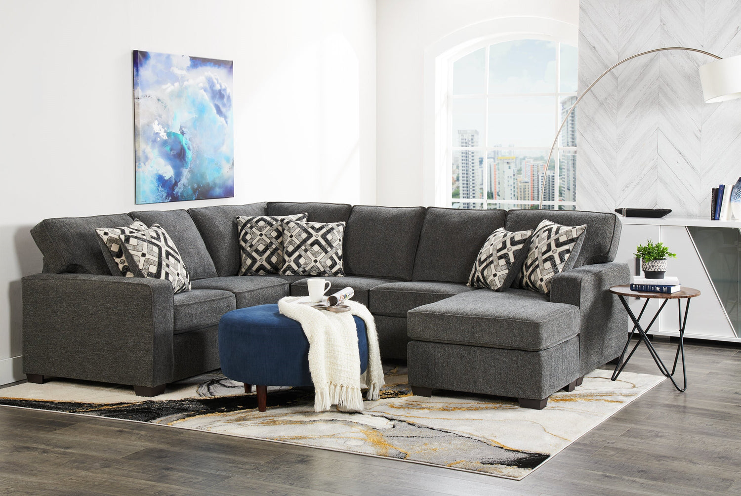 Verona chaise lounge store